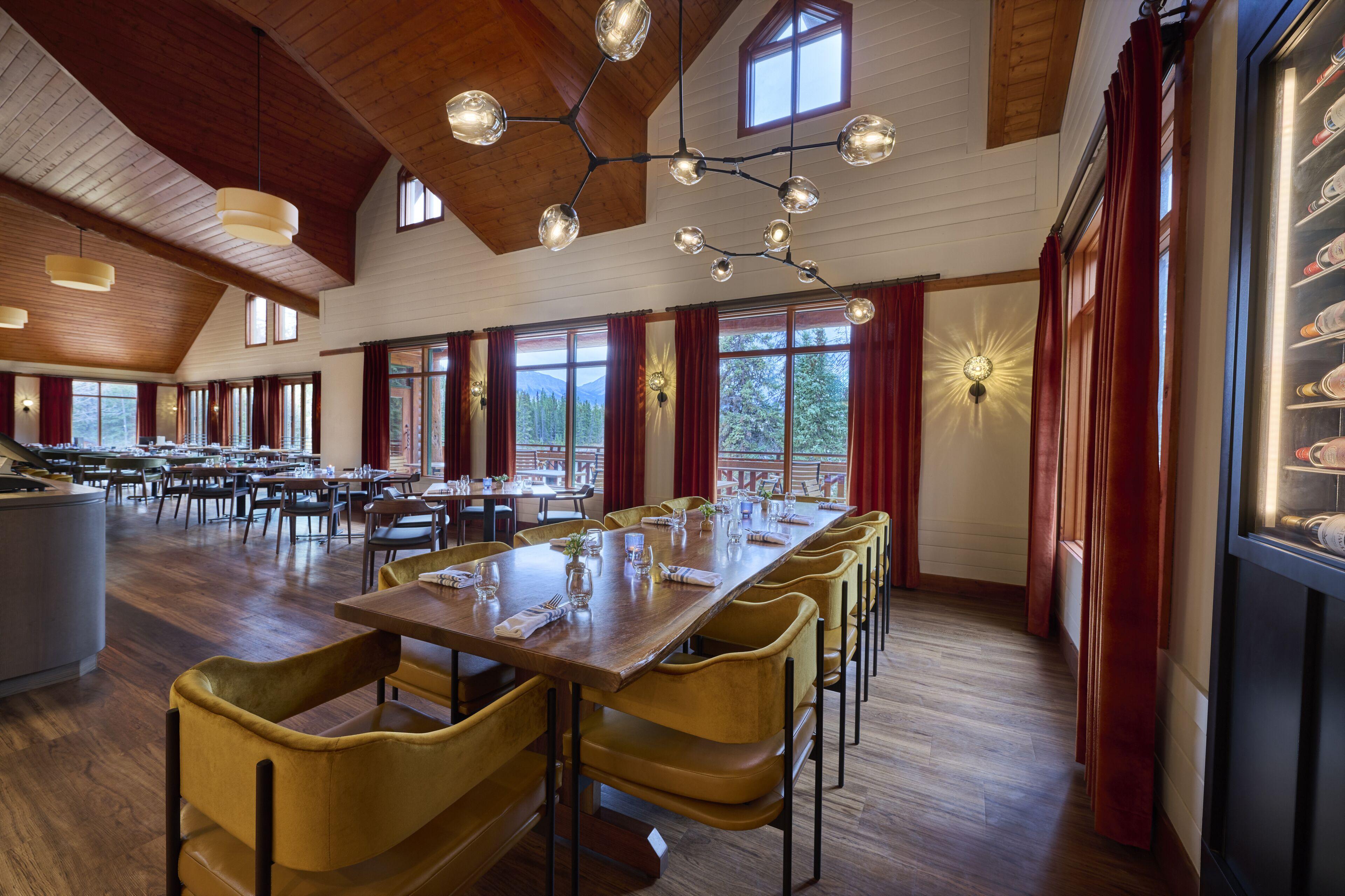PYRAMID LAKE RESORT | ⋆⋆⋆ | JASPER, CANADA | SEASON DEALS FROM $249